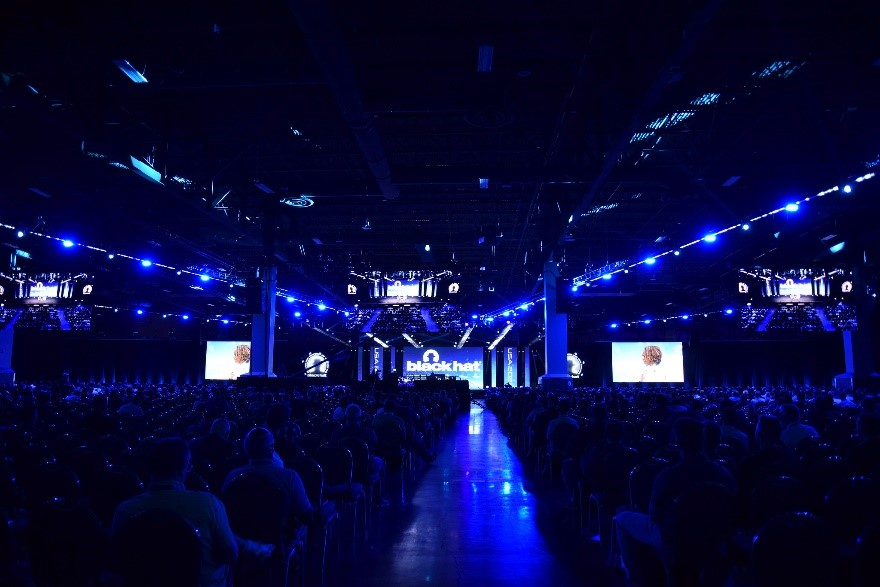 バイデン政権はサイバーセキュリティの開発コンペティションを起動、生成AIでソフトウェアの脆弱性を検知しこれを自動で修正する ...